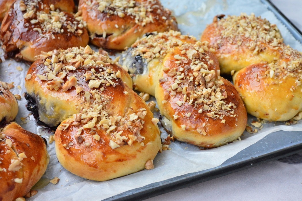 Mucenici moldovenești vs. mucenici muntenești. Rețete sănătoase de ...