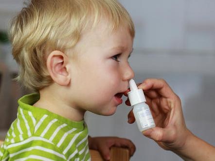 Rinita alergica la copii